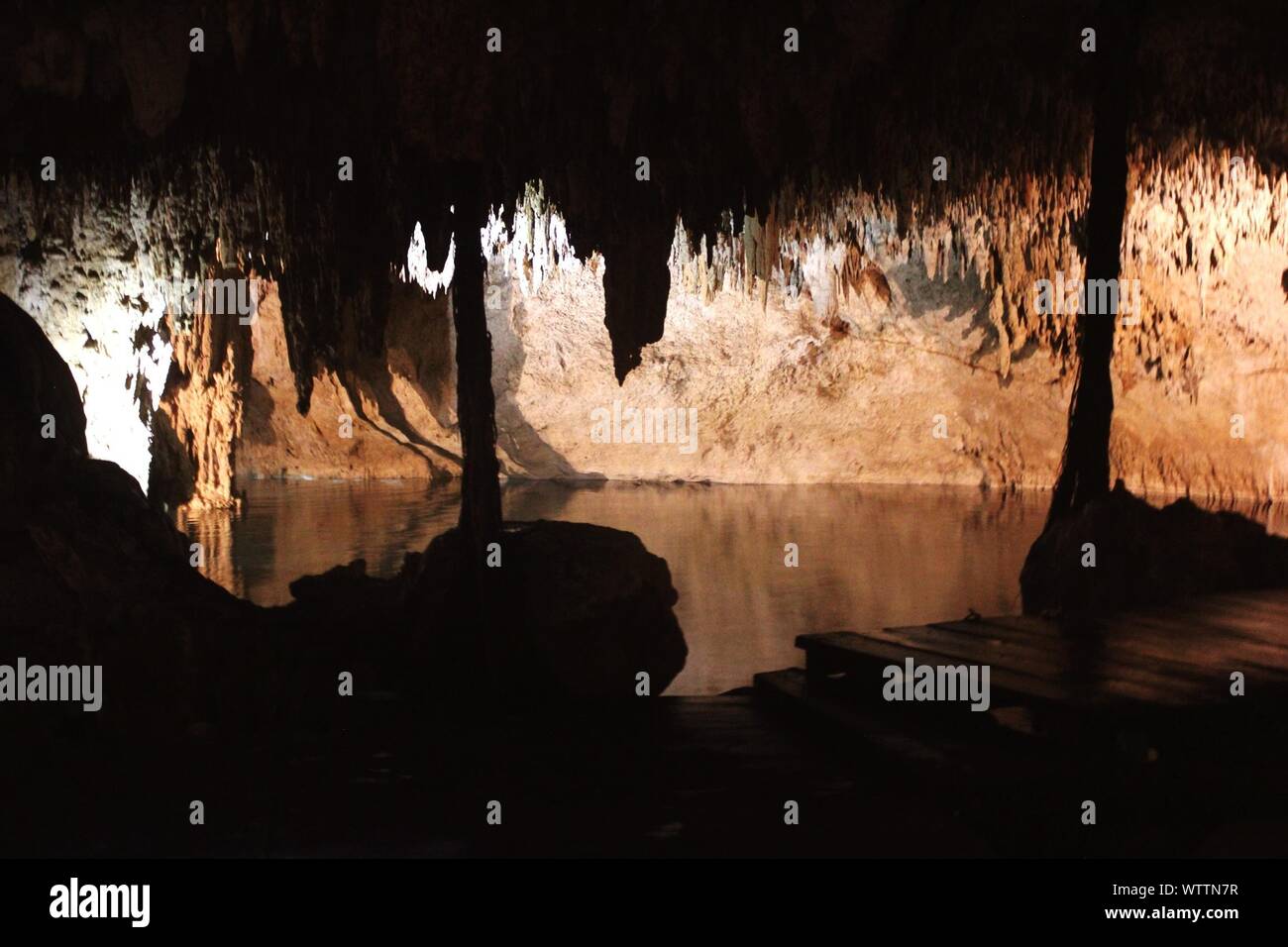 Water cave hi-res stock photography and images - Alamy