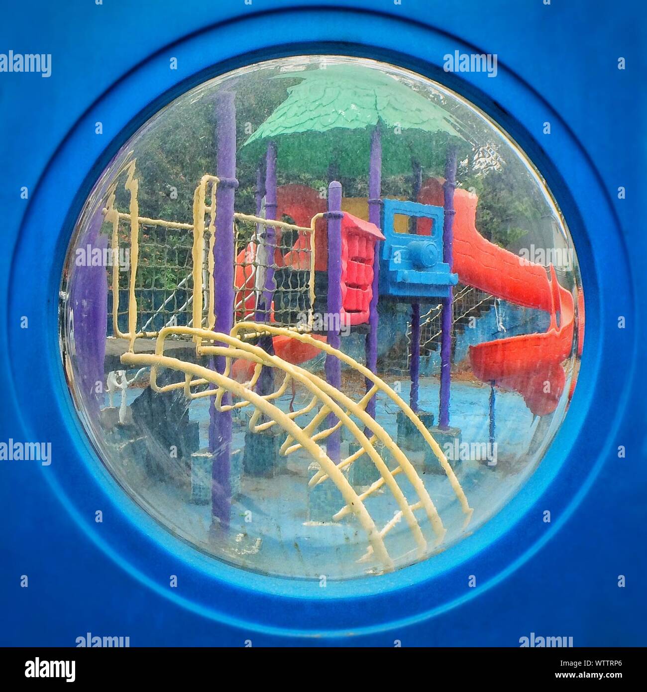Modern water park yellow blue slide slides hi-res stock photography and ...