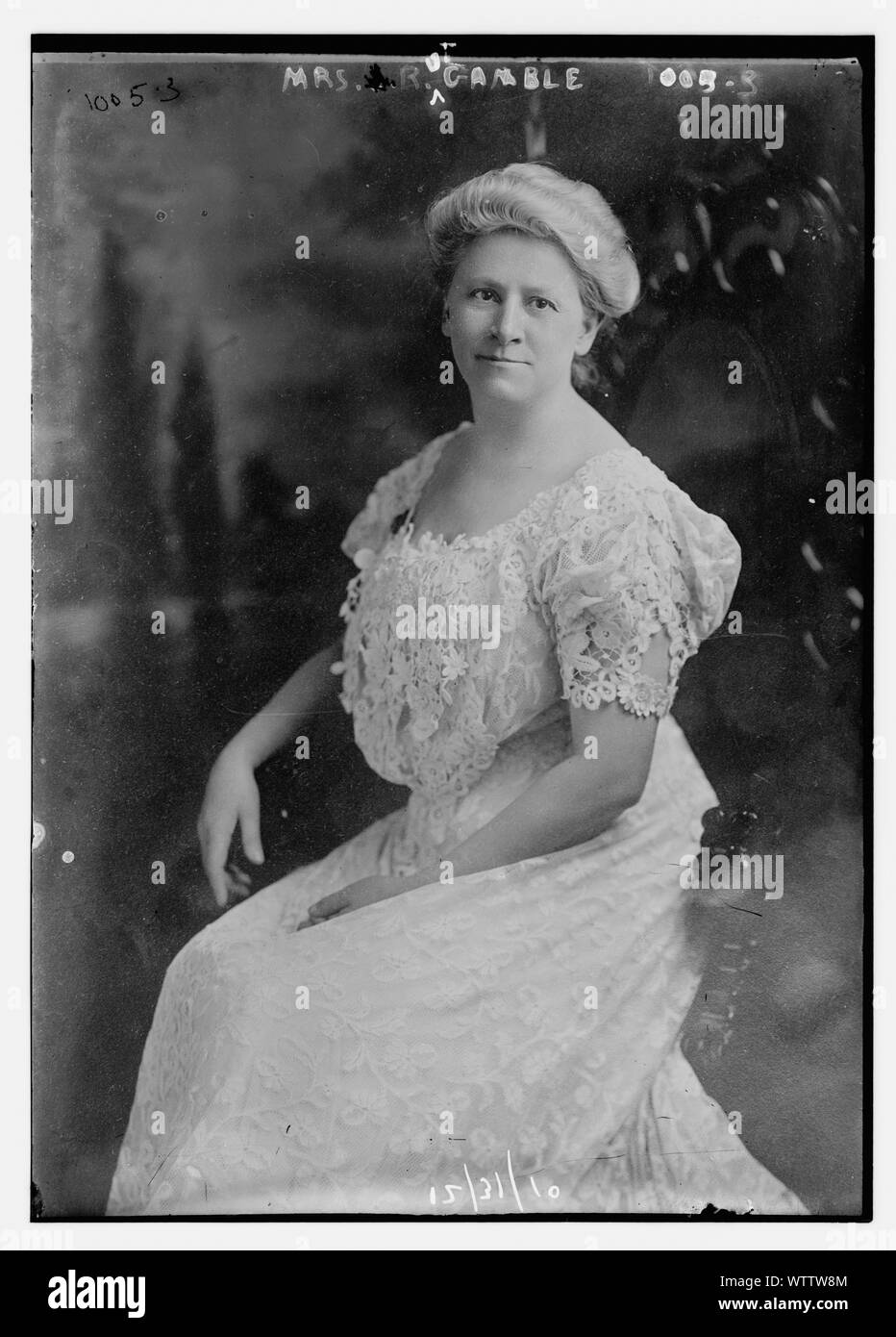 Mrs. Robt. Gamble seated Stock Photo - Alamy