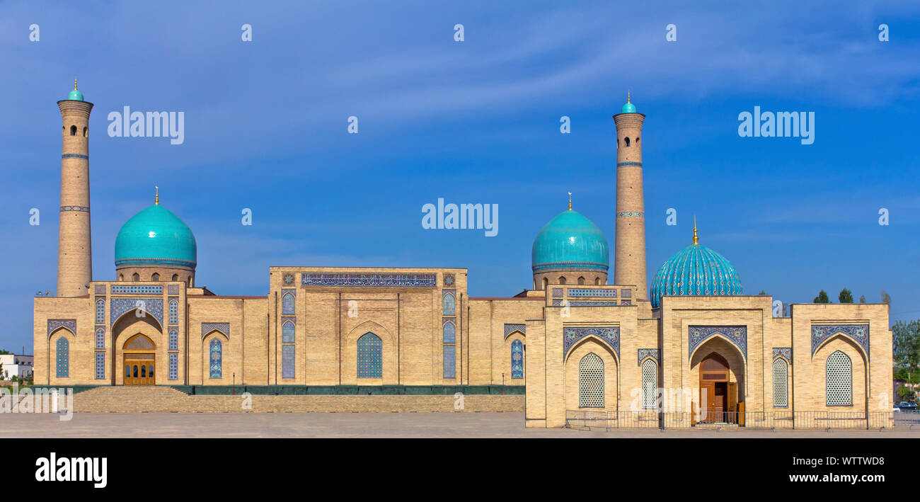 Mosque Hazrati Imom and koran museum in Tashkent Stock Photo - Alamy