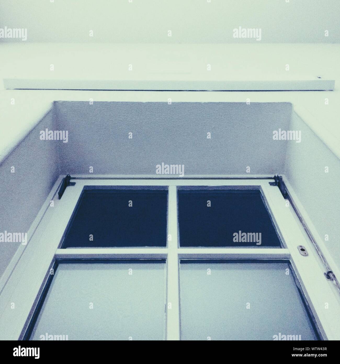 Entrance door low angle hi-res stock photography and images - Alamy