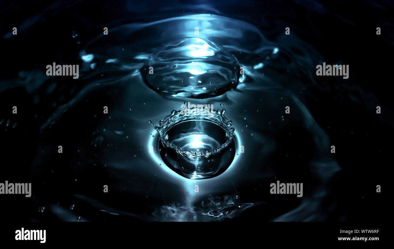 Water drop silhouette hi-res stock photography and images - Alamy