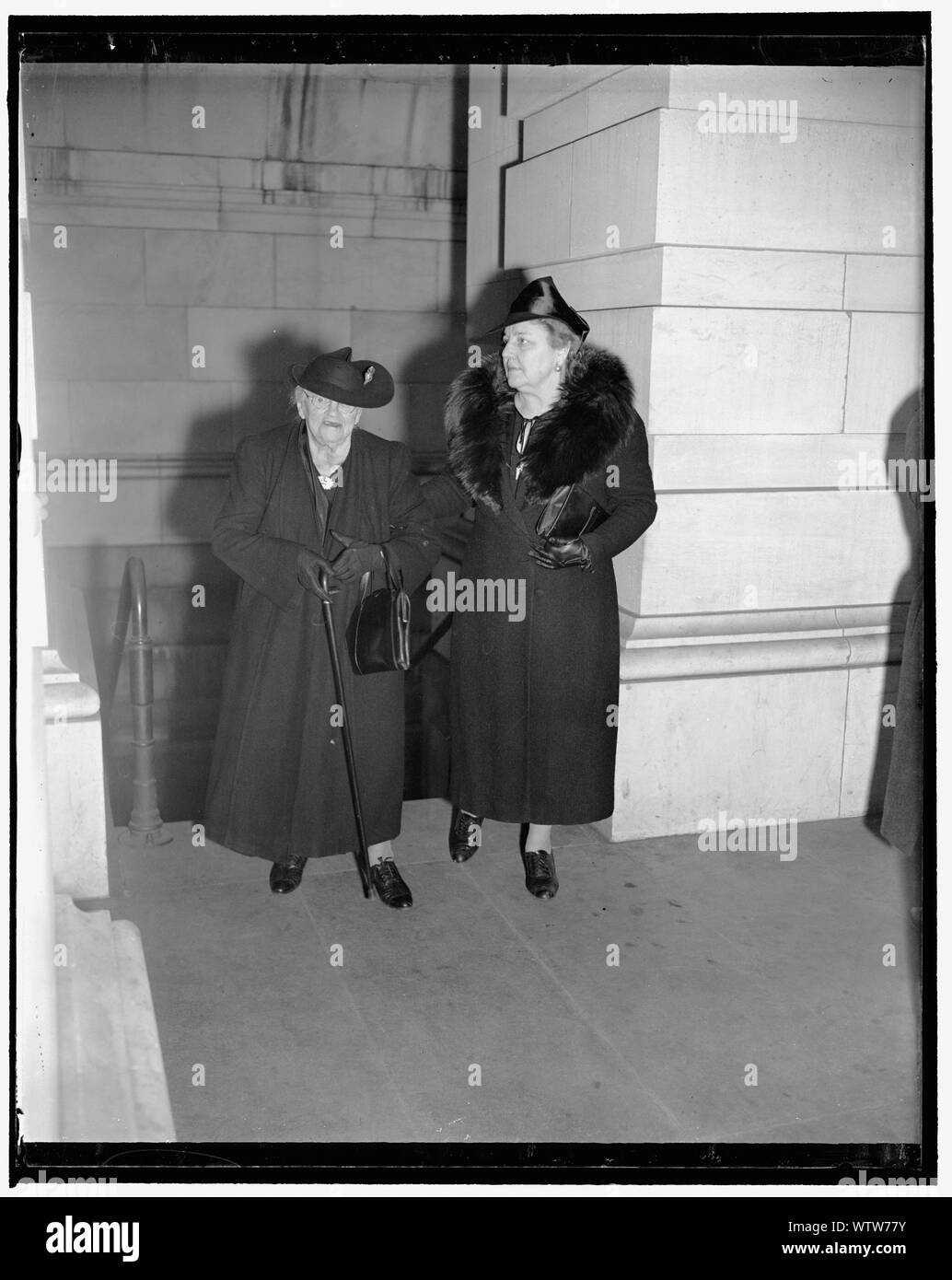 Mrs v hi-res stock photography and images - Alamy