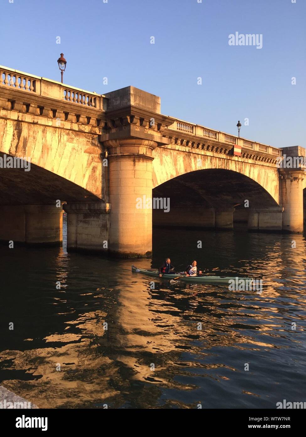 Two arched bridge hi-res stock photography and images - Alamy