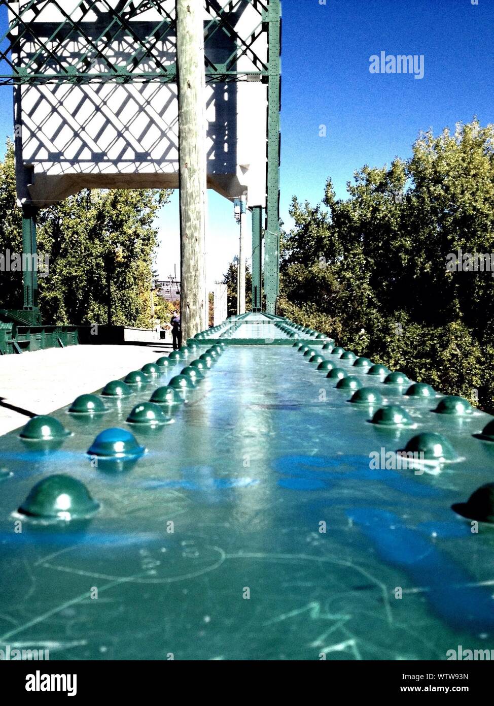 Bridge rivets hi-res stock photography and images - Alamy