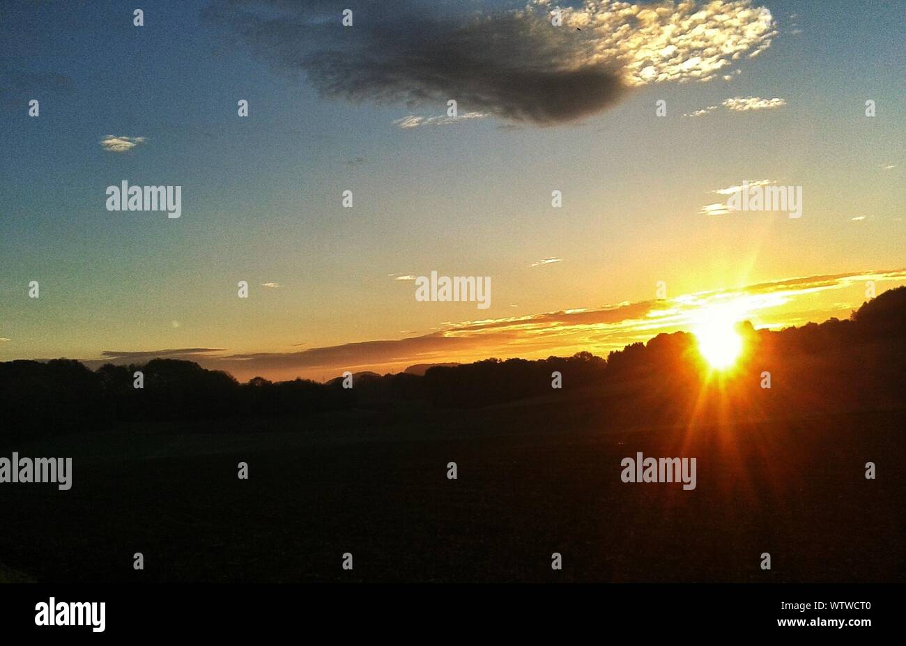 Sun above hi-res stock photography and images - Alamy