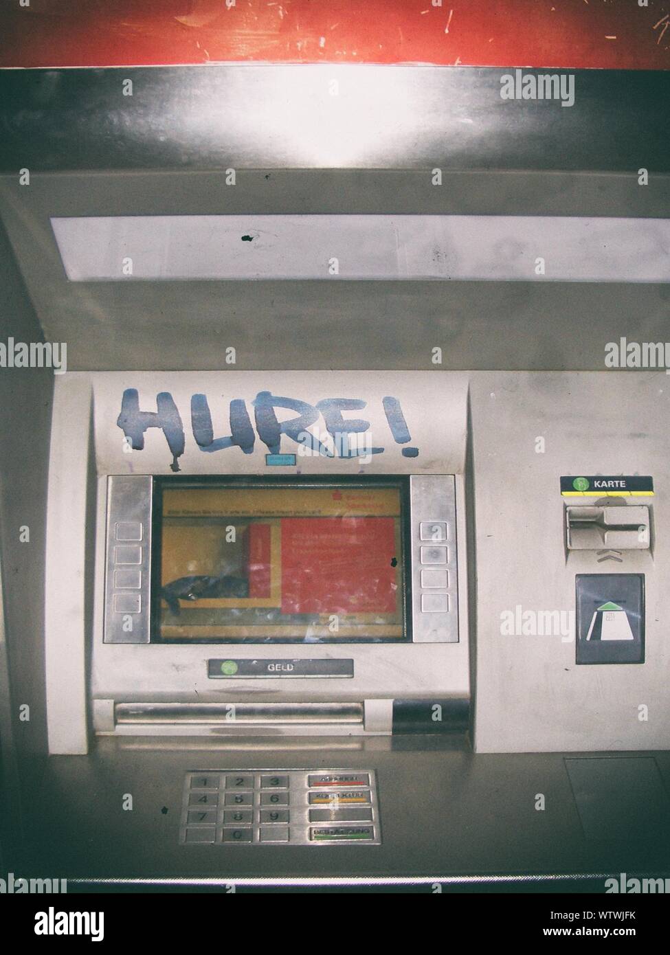 Empty atm machine screen hi-res stock photography and images - Alamy