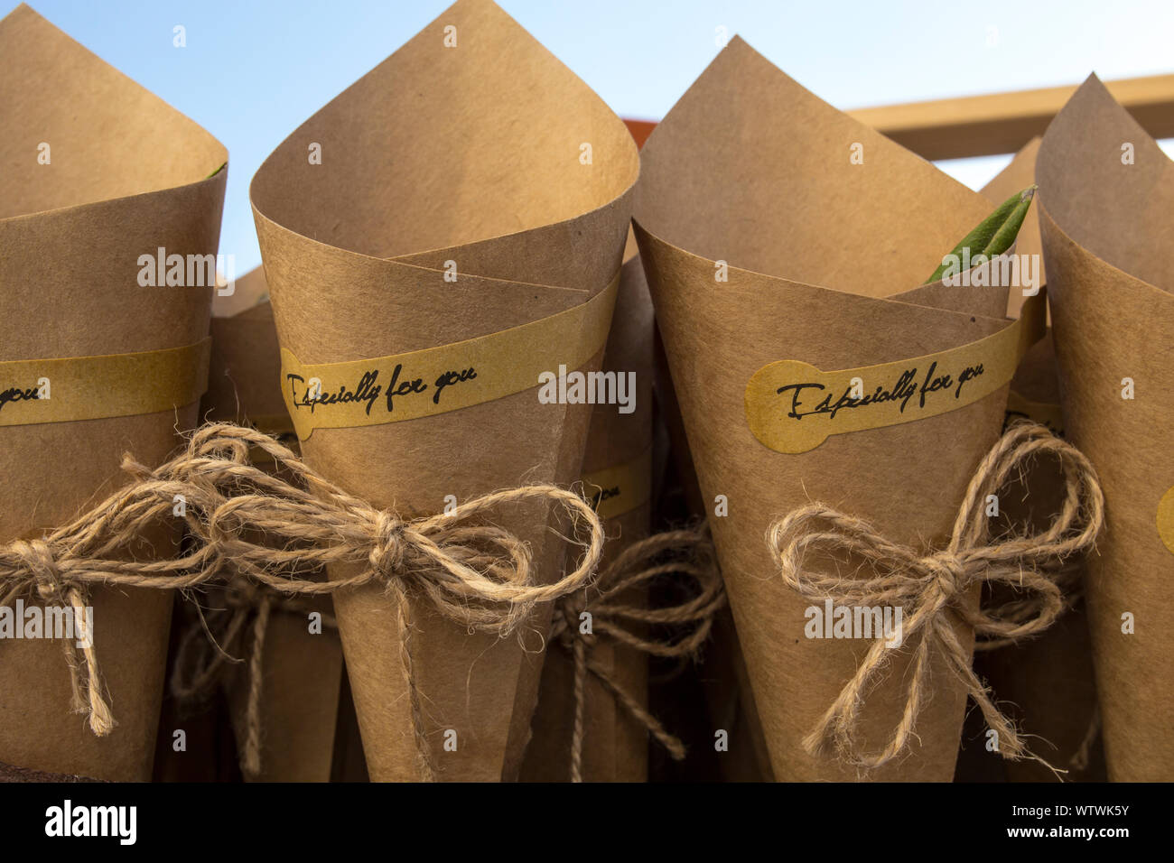 Wedding rice cone hi-res stock photography and images - Alamy