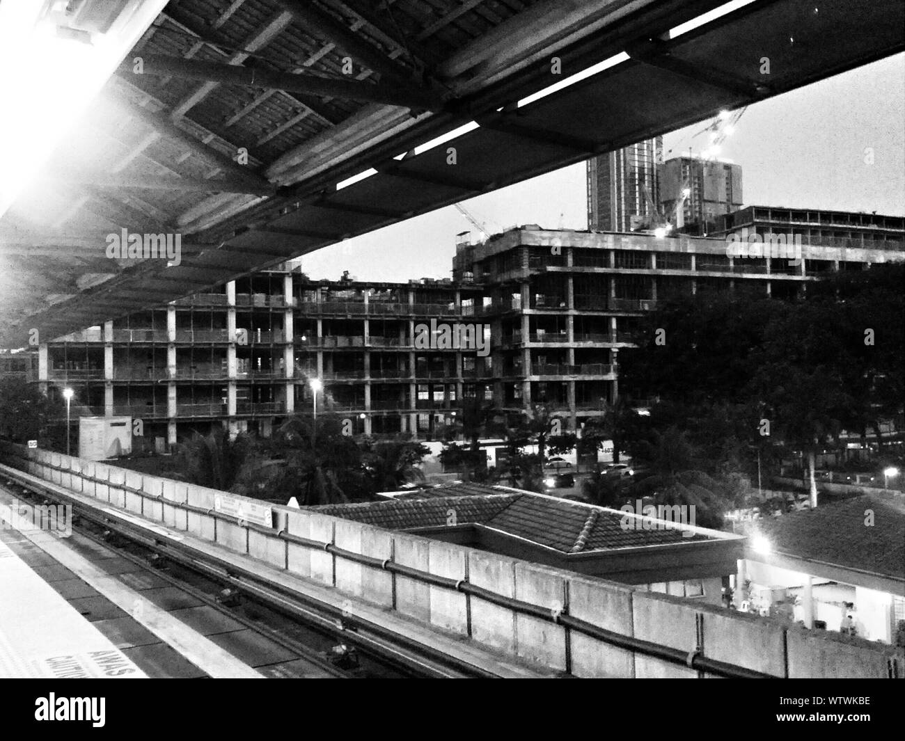 Construction site railroad overpass hi-res stock photography and images ...
