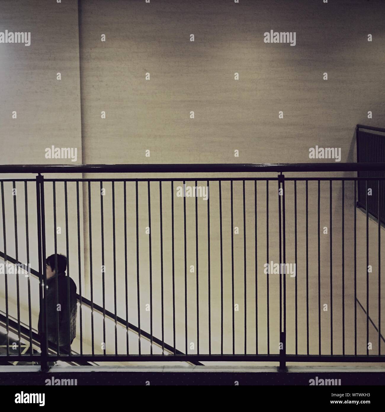 Escalator profile hi-res stock photography and images - Alamy