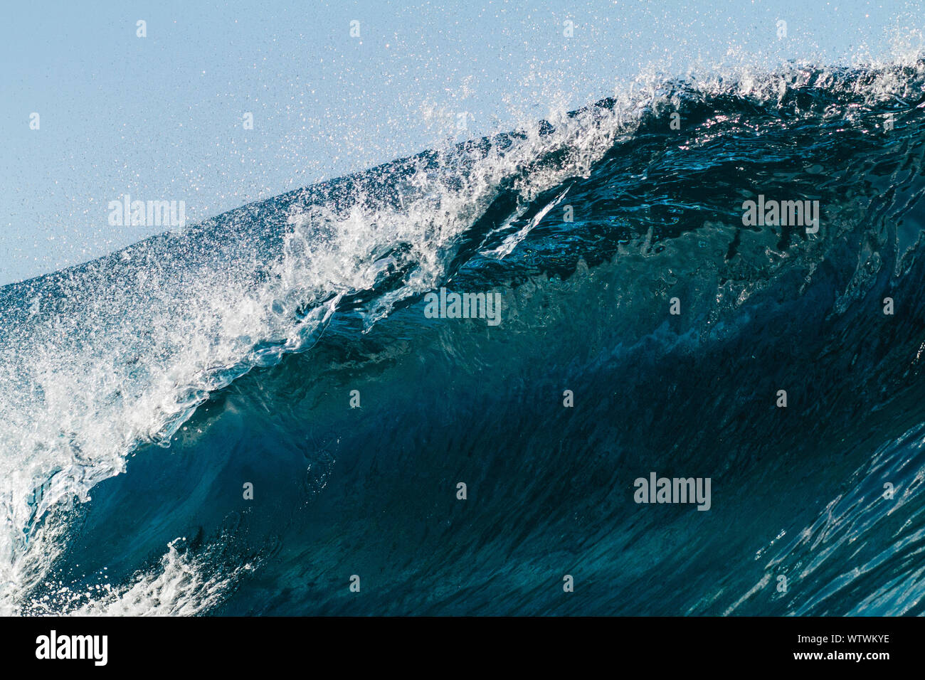 Breaking wave powerful hi-res stock photography and images - Alamy