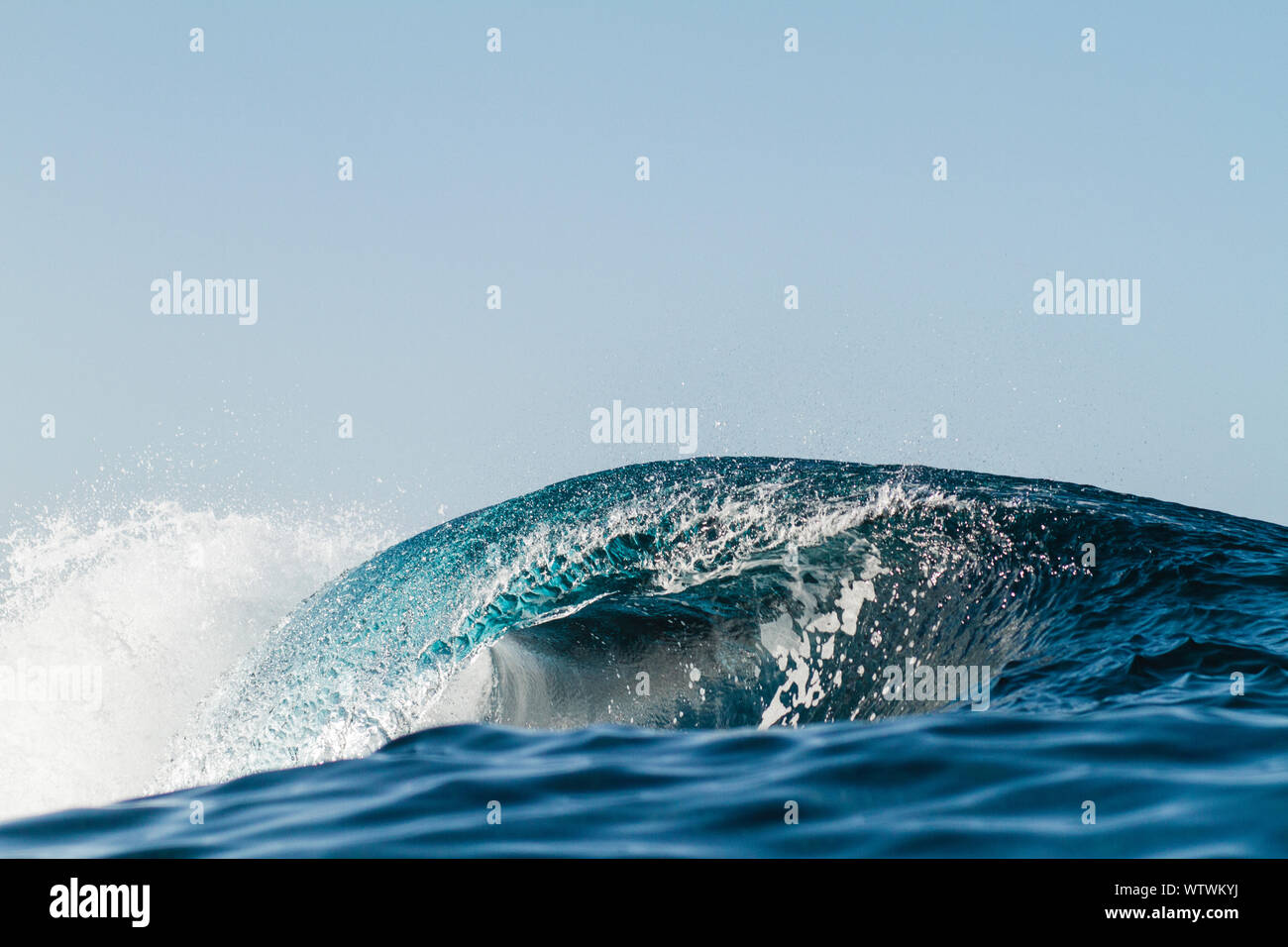 Breaking wave powerful hi-res stock photography and images - Alamy