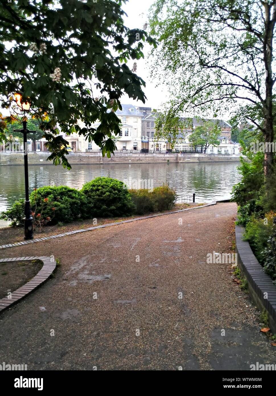 Bank canal hi-res stock photography and images - Alamy
