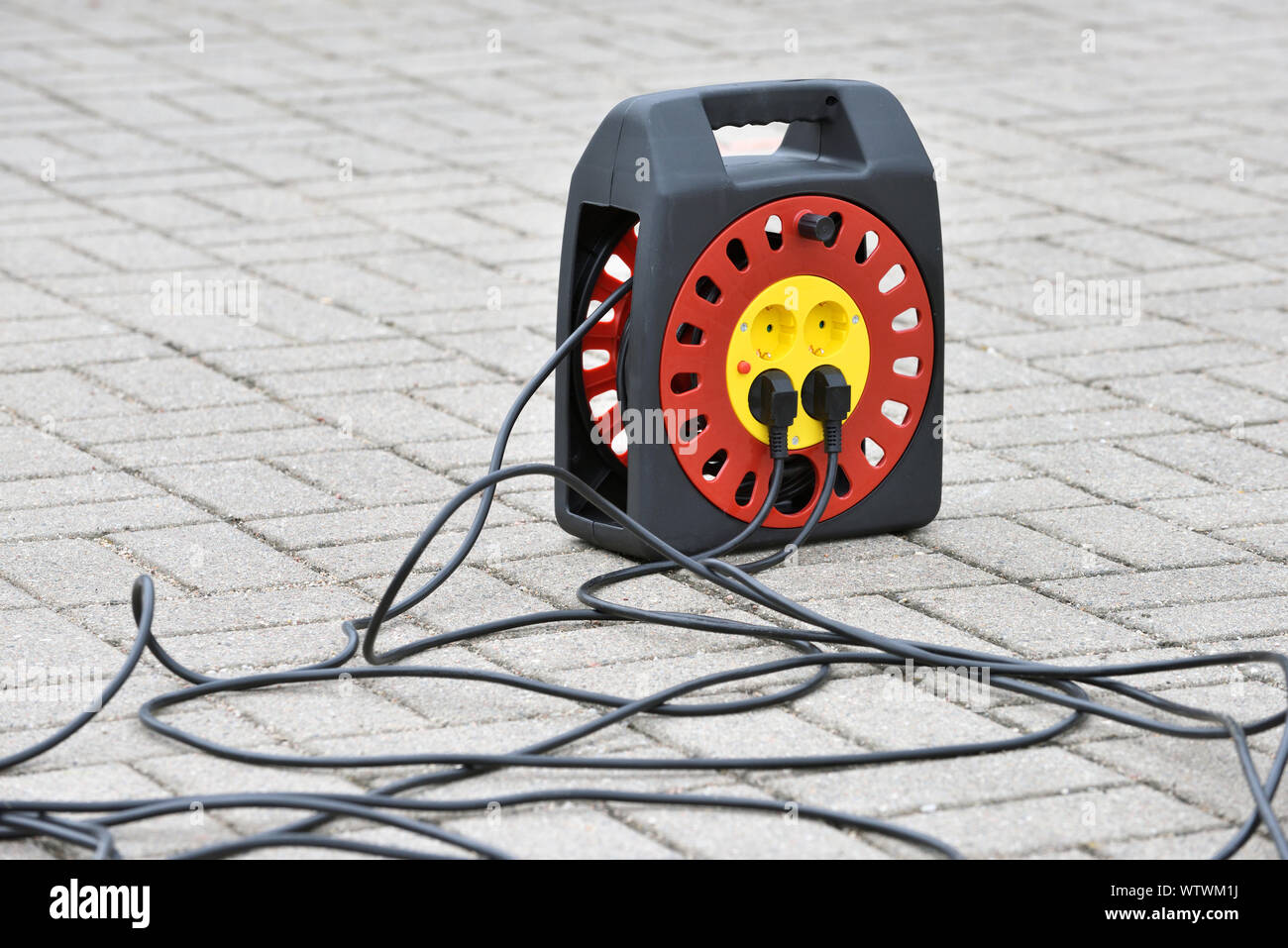 Electrical cord hi-res stock photography and images - Alamy