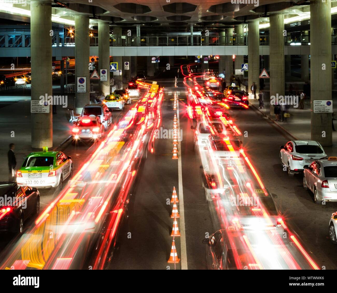 Under an overpass hi-res stock photography and images - Alamy