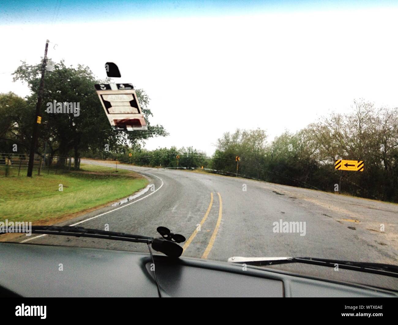 Windshield symbol hi-res stock photography and images - Alamy