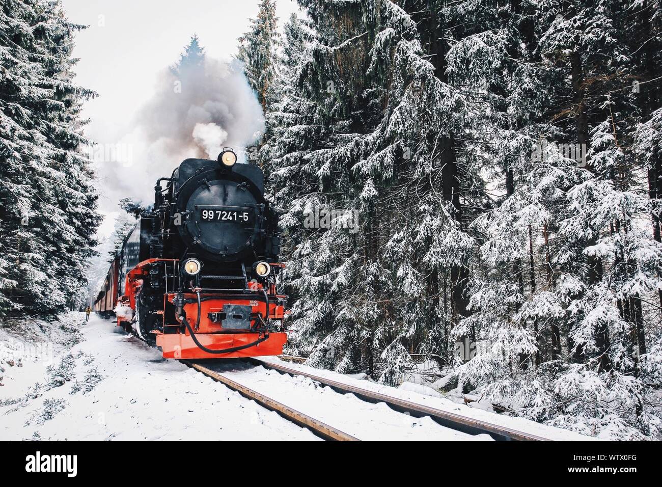 Steam on the move hi-res stock photography and images - Alamy