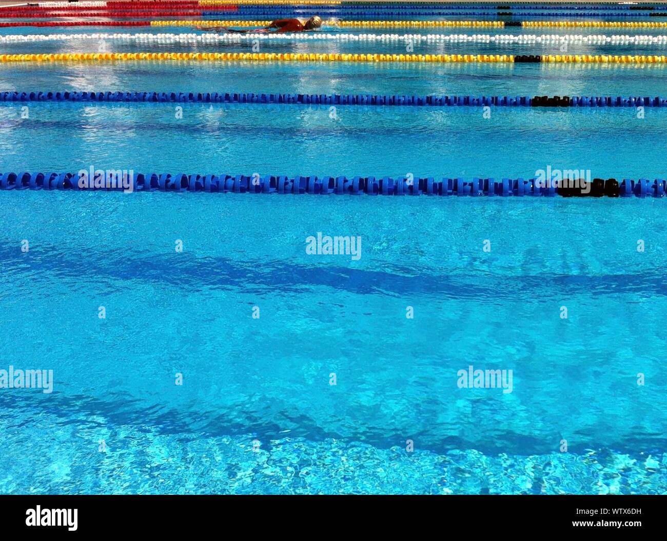 Pool ropes hi-res stock photography and images - Alamy