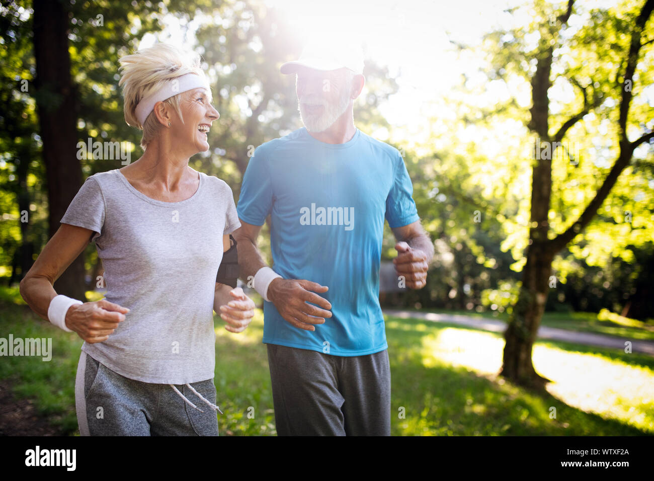 Healthy senior caucasian couple outdoor hi-res stock photography and ...