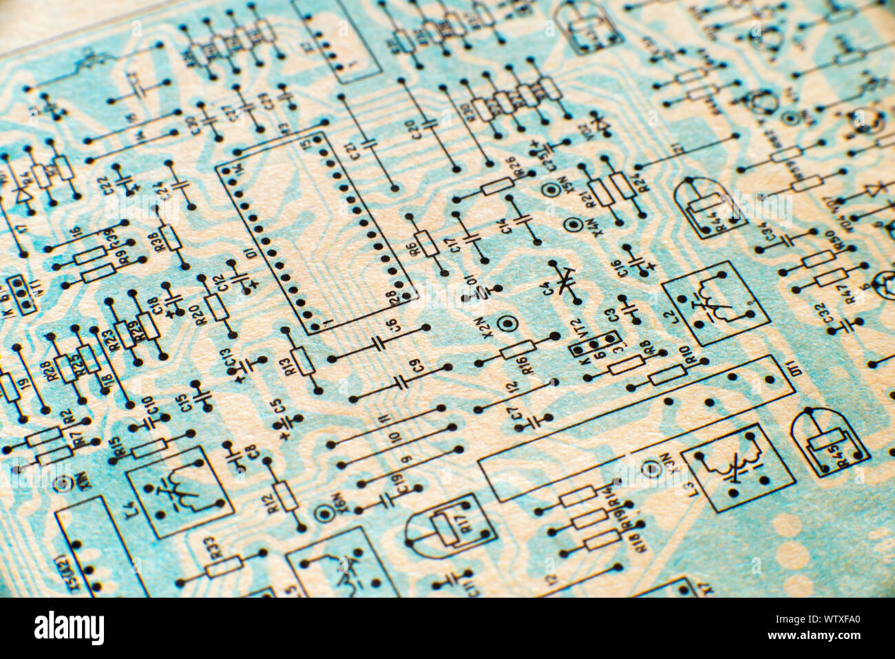 Electronic paper schematic diagram of retro television Stock Photo - Alamy