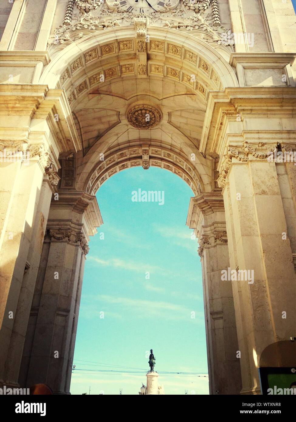 Tilted view hi-res stock photography and images - Alamy