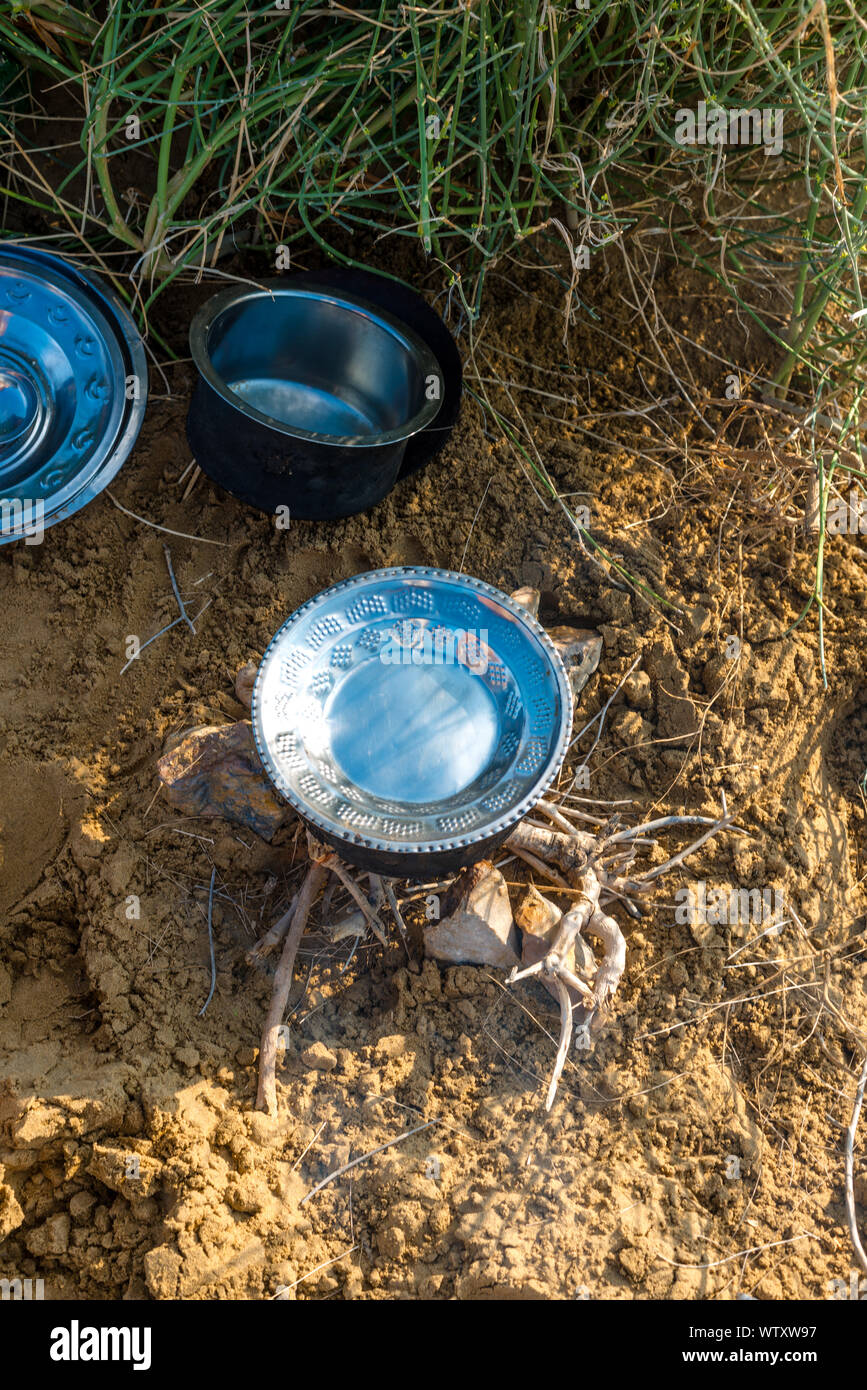 Cooking in Thar Desert in Jaisalmer in Rajasthan India Stock Photo - Alamy