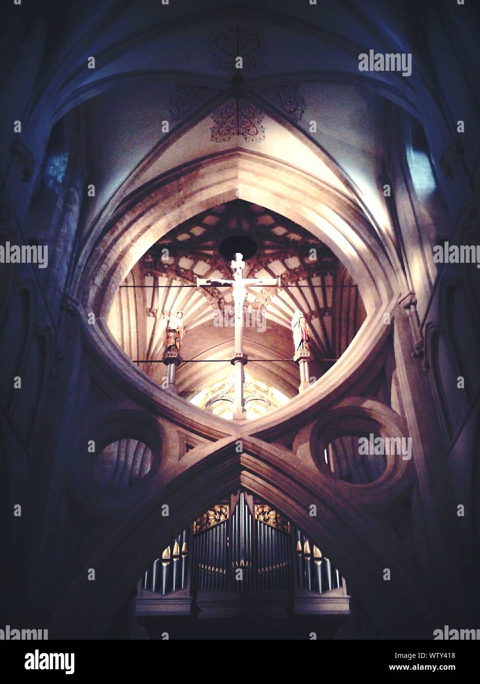 Organ in christ church cathedral hi-res stock photography and images ...