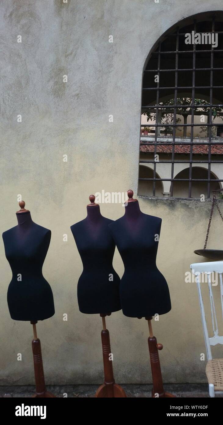 Clothing store dummies hi-res stock photography and images - Alamy