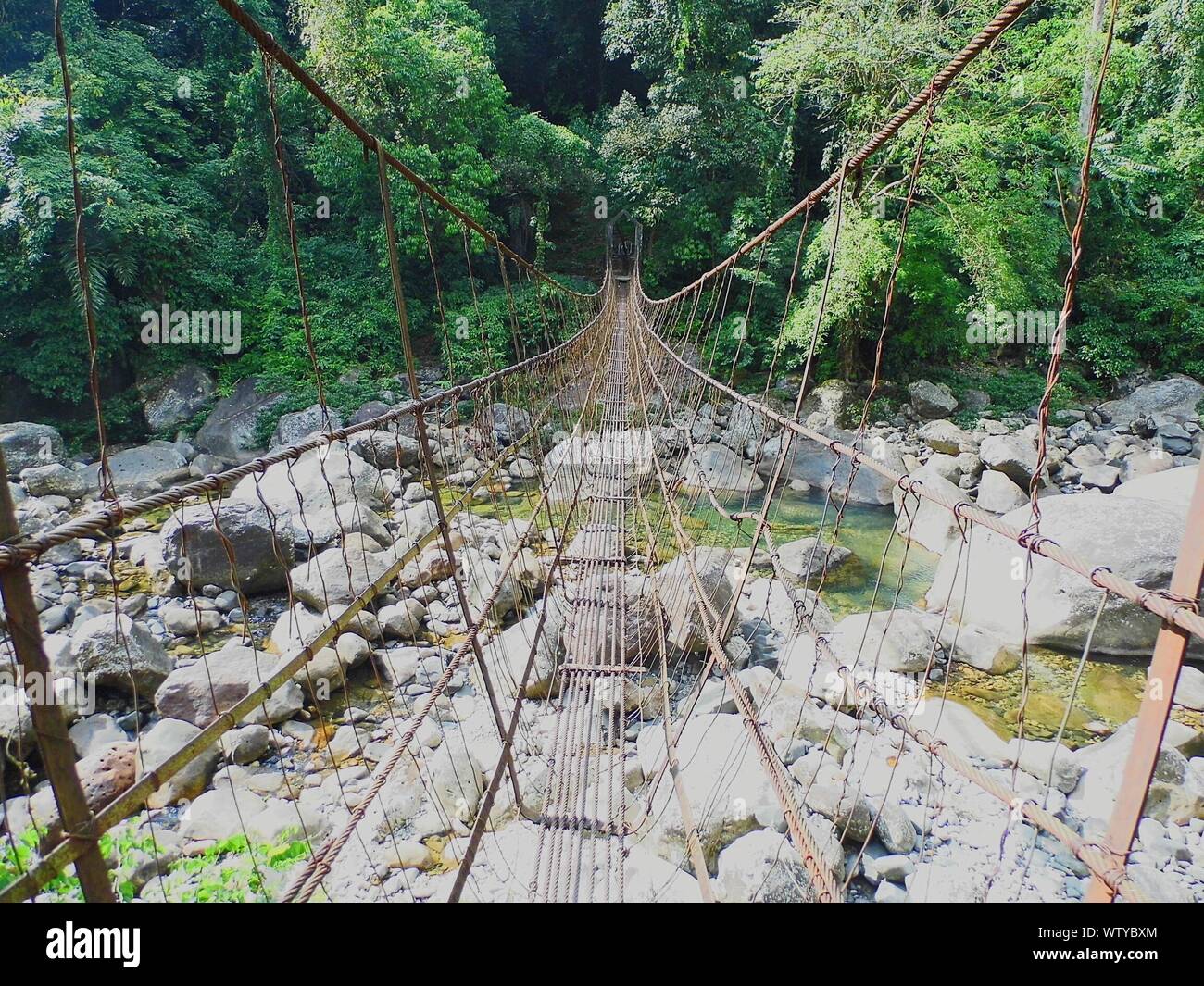 Bridge rocks hi-res stock photography and images - Alamy