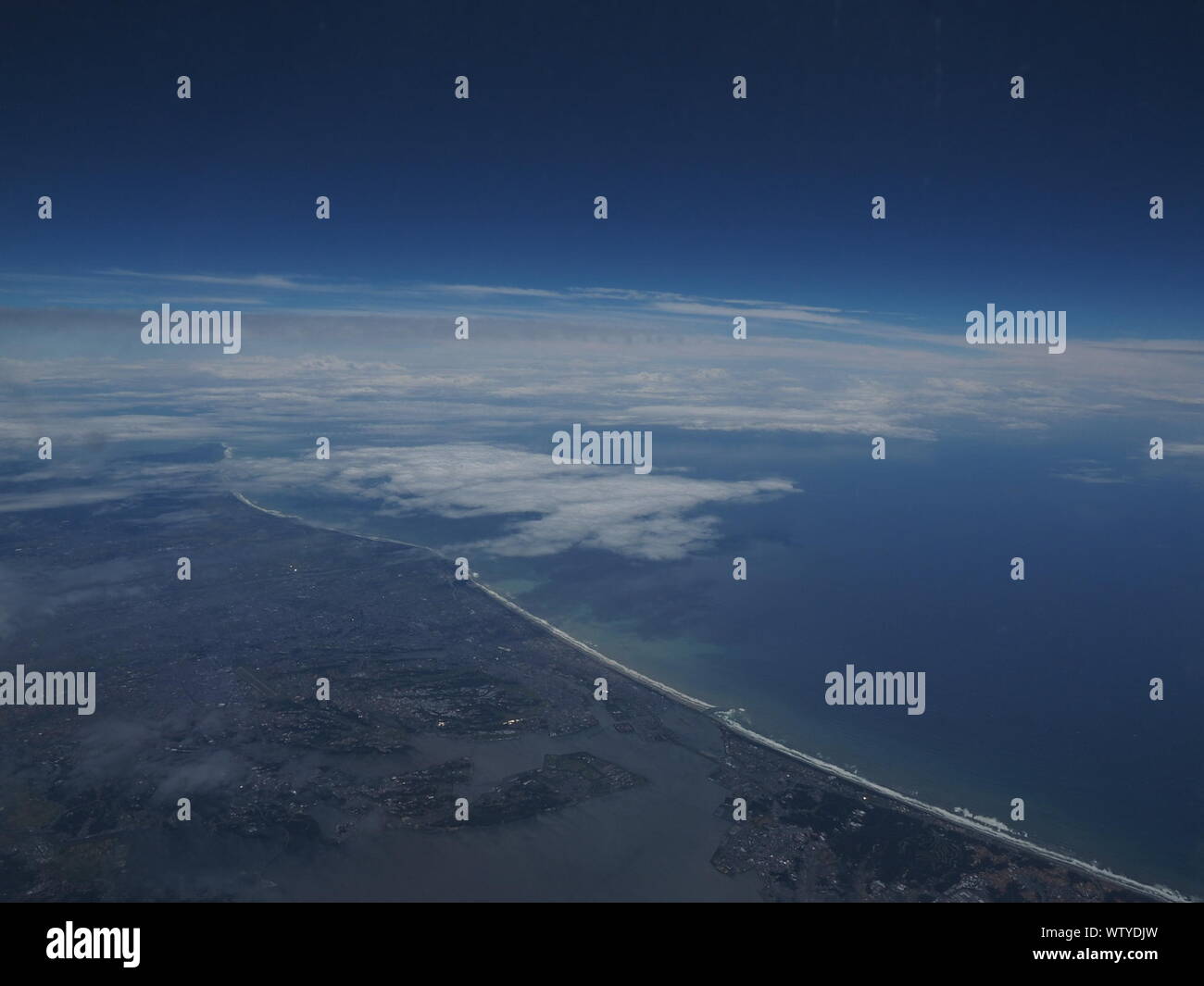 Aerial of calm sea hi-res stock photography and images - Alamy