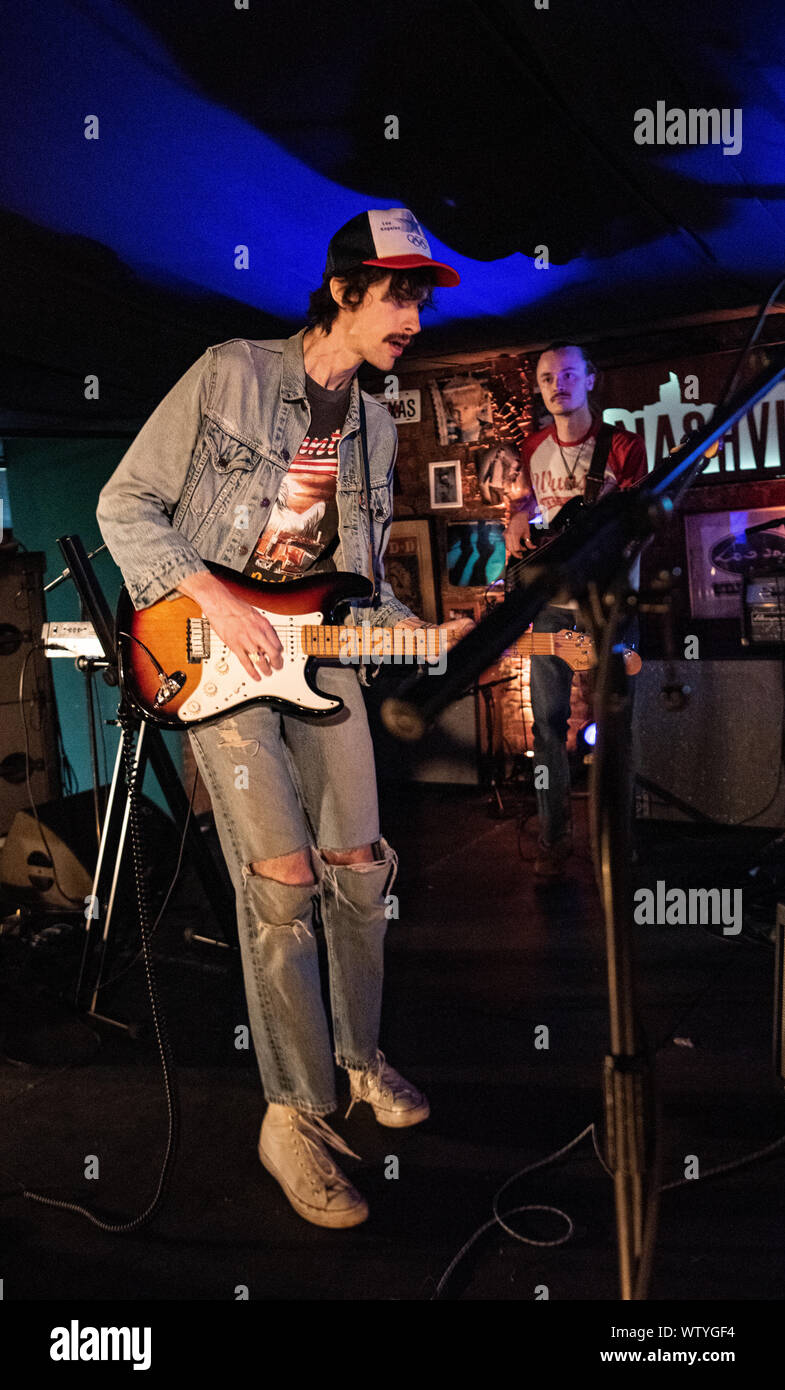 Robert chaney hi-res stock photography and images - Alamy