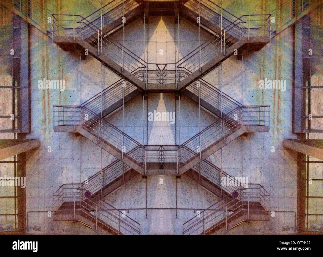 Escape steps hi-res stock photography and images - Alamy