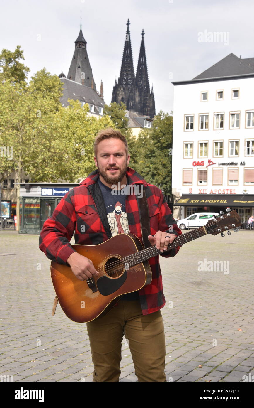 Cologne, Germany. 11th Sep, 2019. US country musician and songwriter ...