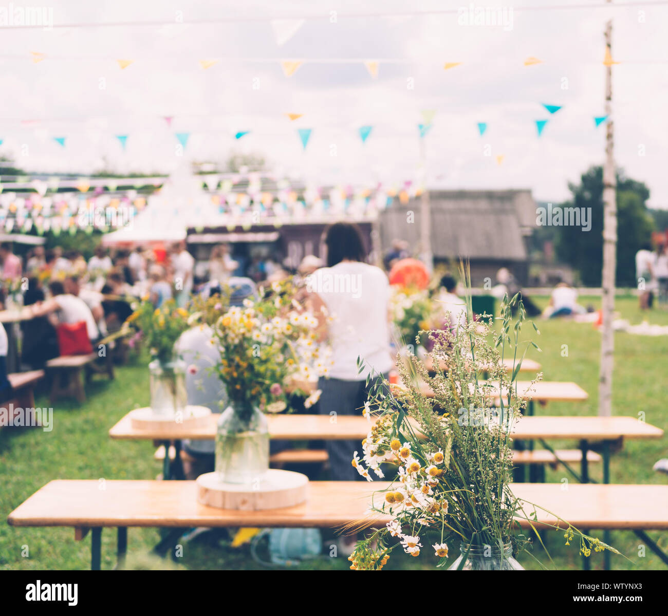 Festival picnic tables hi-res stock photography and images - Alamy