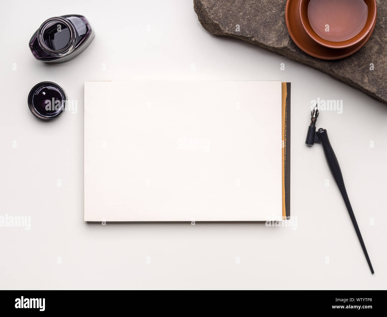 Traditional calligraphy tools hi-res stock photography and images - Alamy