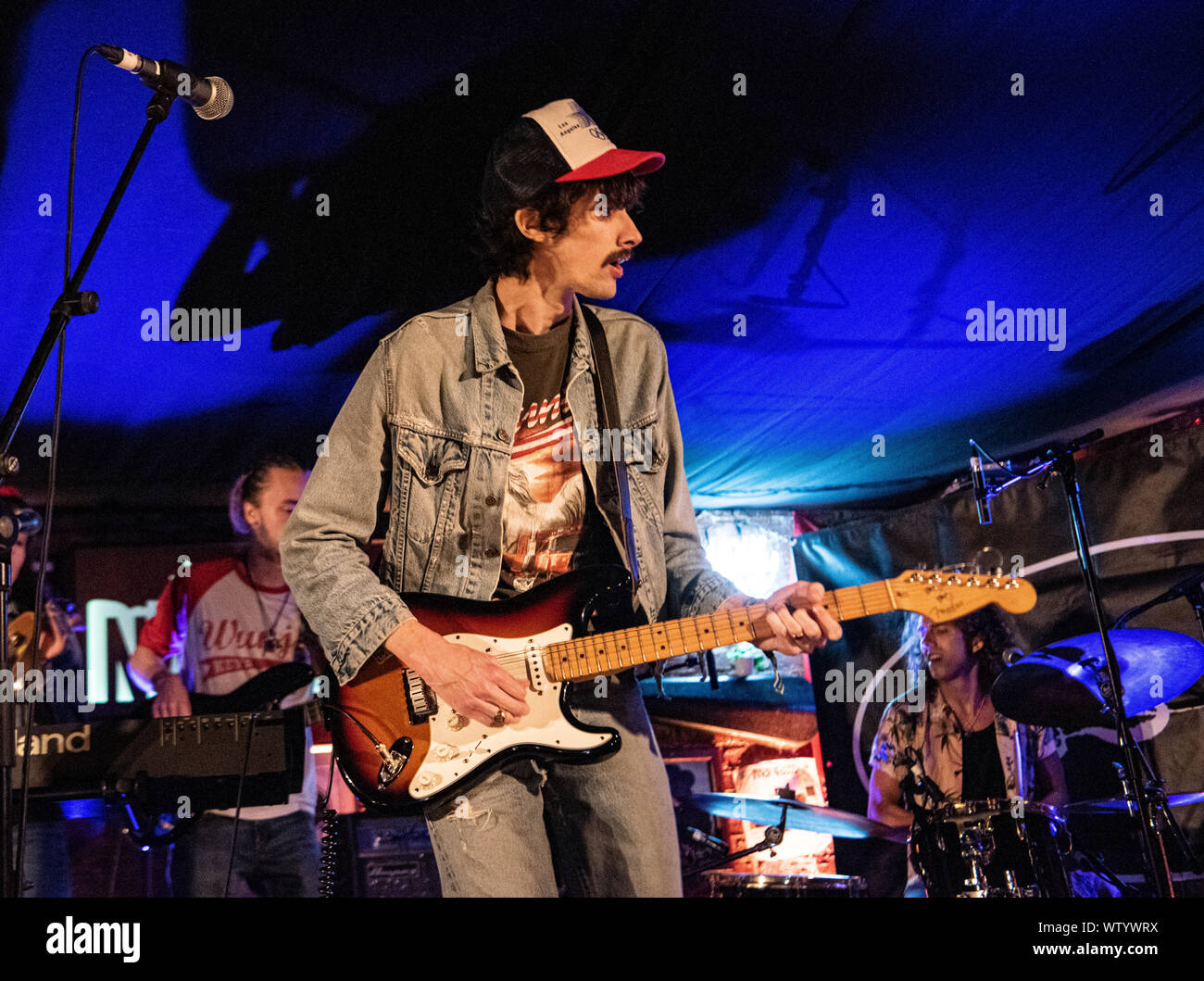 Robert chaney hi-res stock photography and images - Alamy