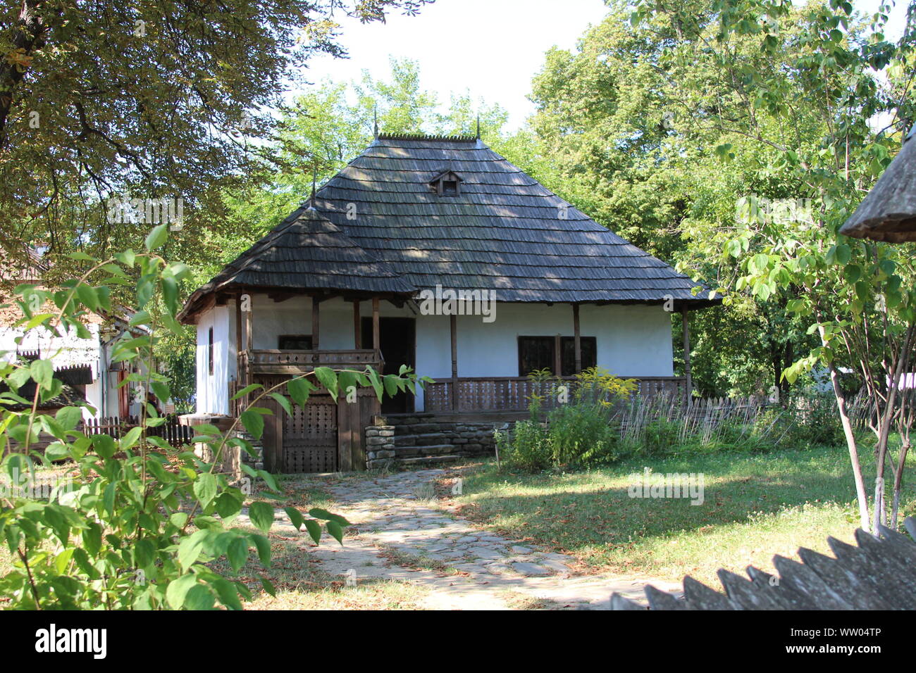 Traditional Romanian houses Stock Photo - Alamy