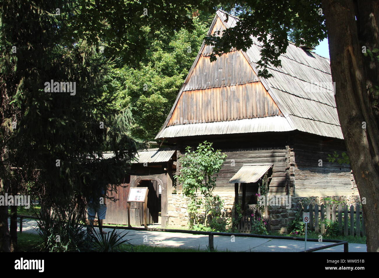 Traditional Romanian houses Stock Photo - Alamy