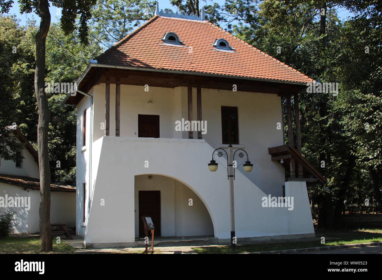 Traditional Romanian houses Stock Photo - Alamy