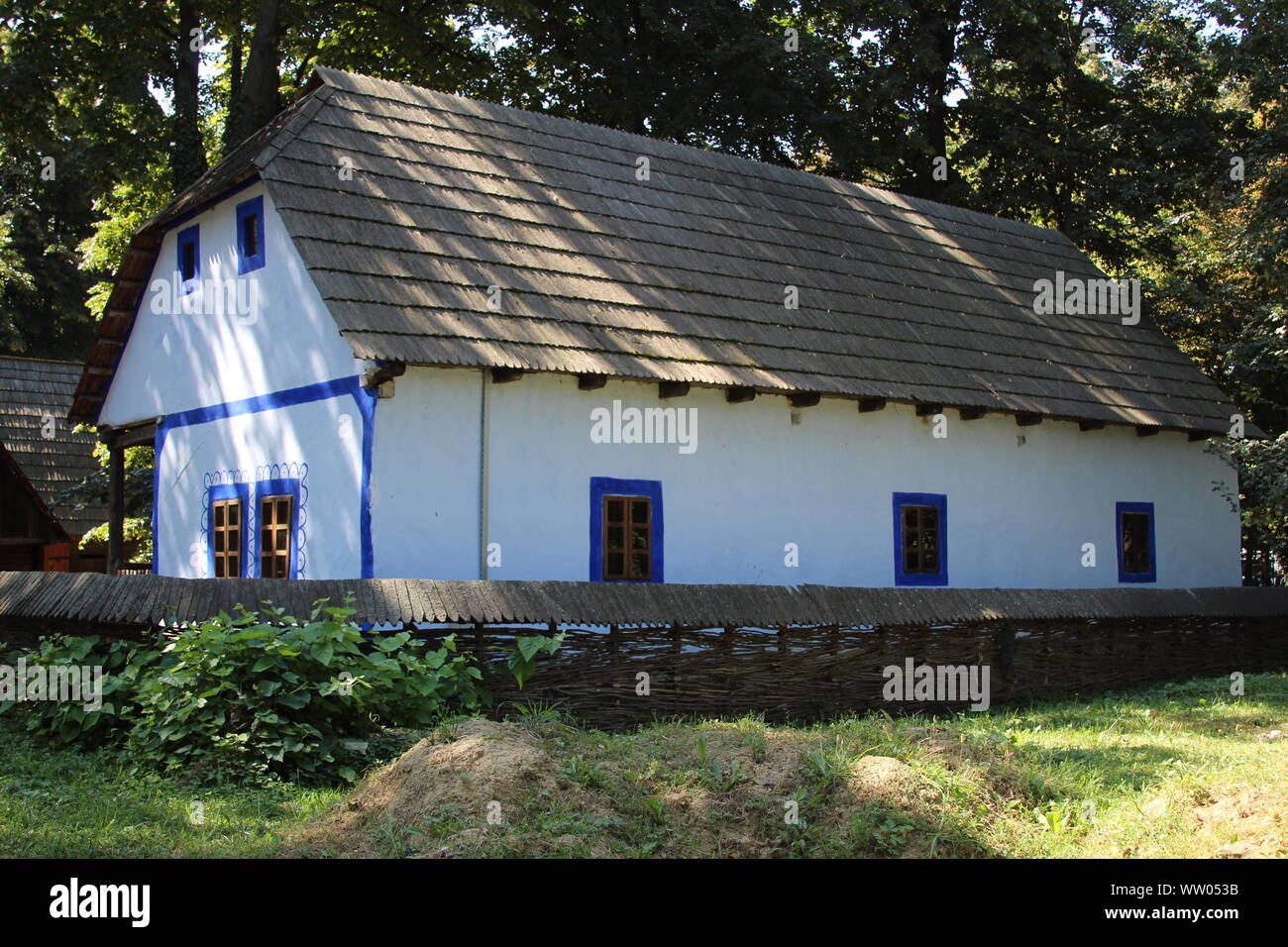 Traditional Romanian houses Stock Photo - Alamy