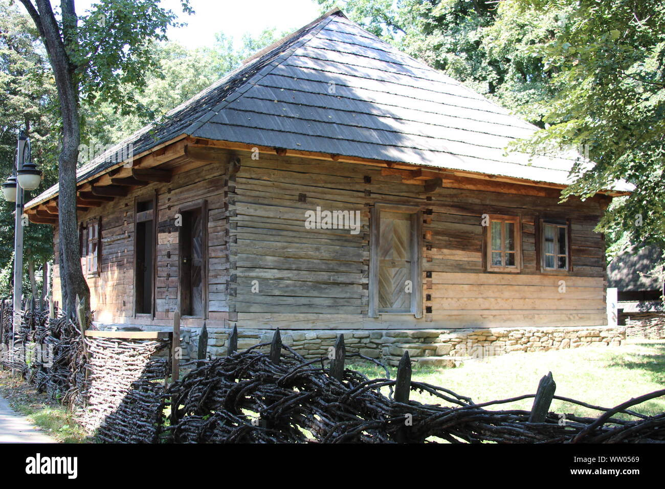 Traditional Romanian houses Stock Photo - Alamy