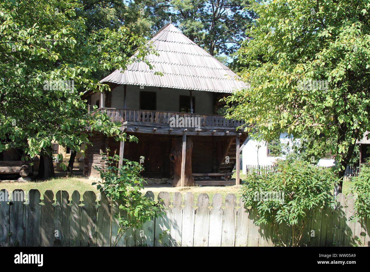 Traditional Romanian houses Stock Photo - Alamy