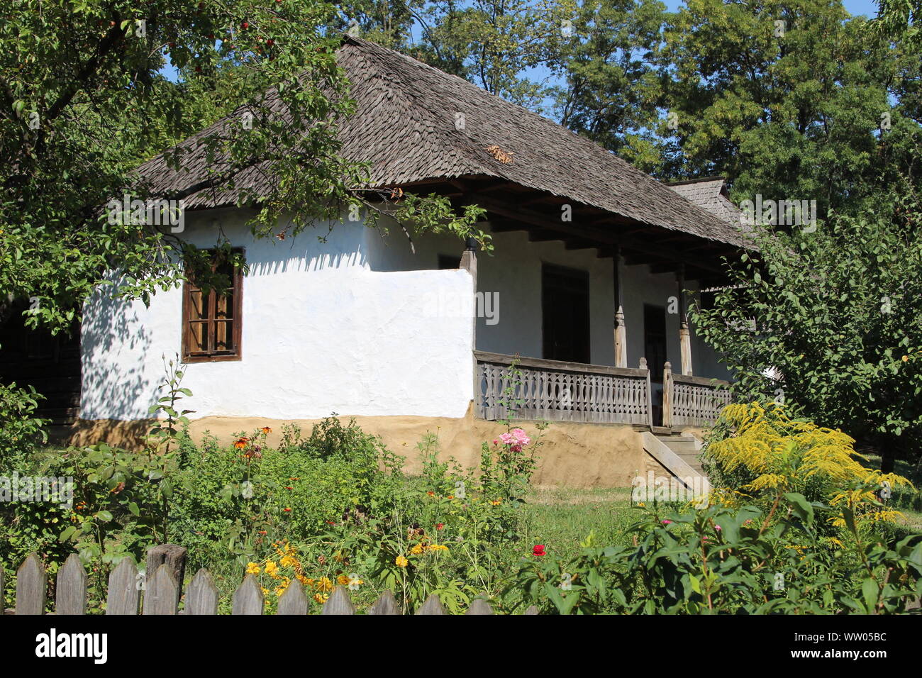 Traditional building styles hi-res stock photography and images - Alamy