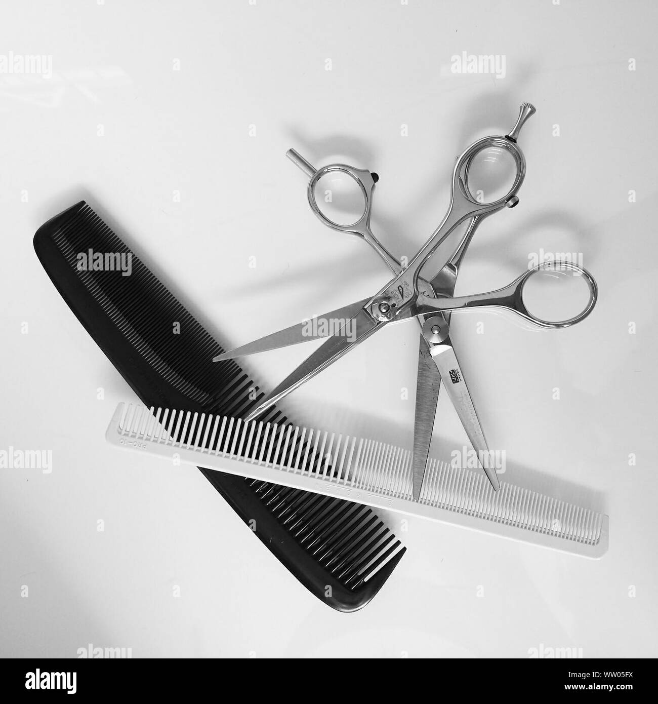 Pair scissors hi-res stock photography and images - Alamy