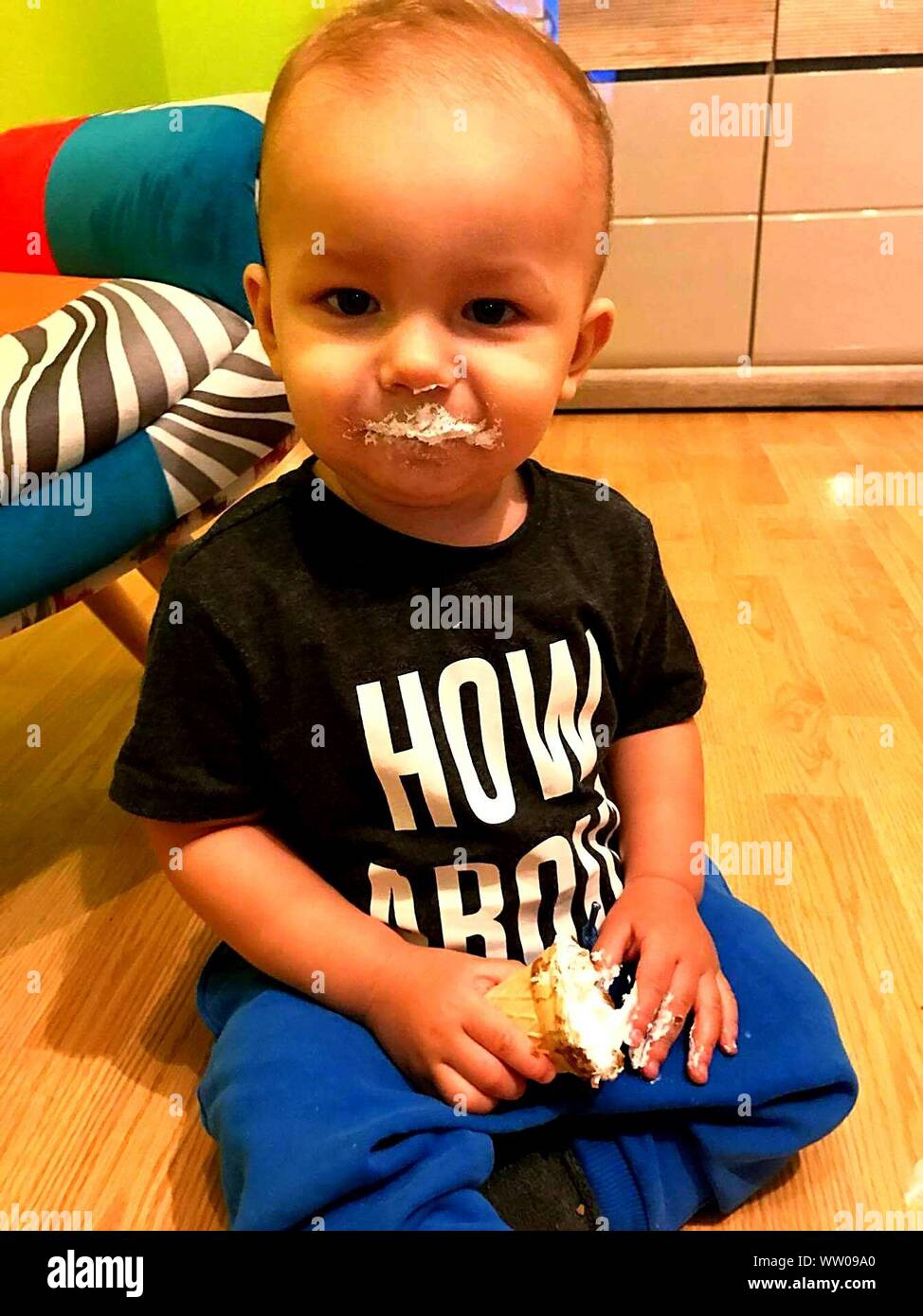 Ice cream face messy hi-res stock photography and images - Alamy