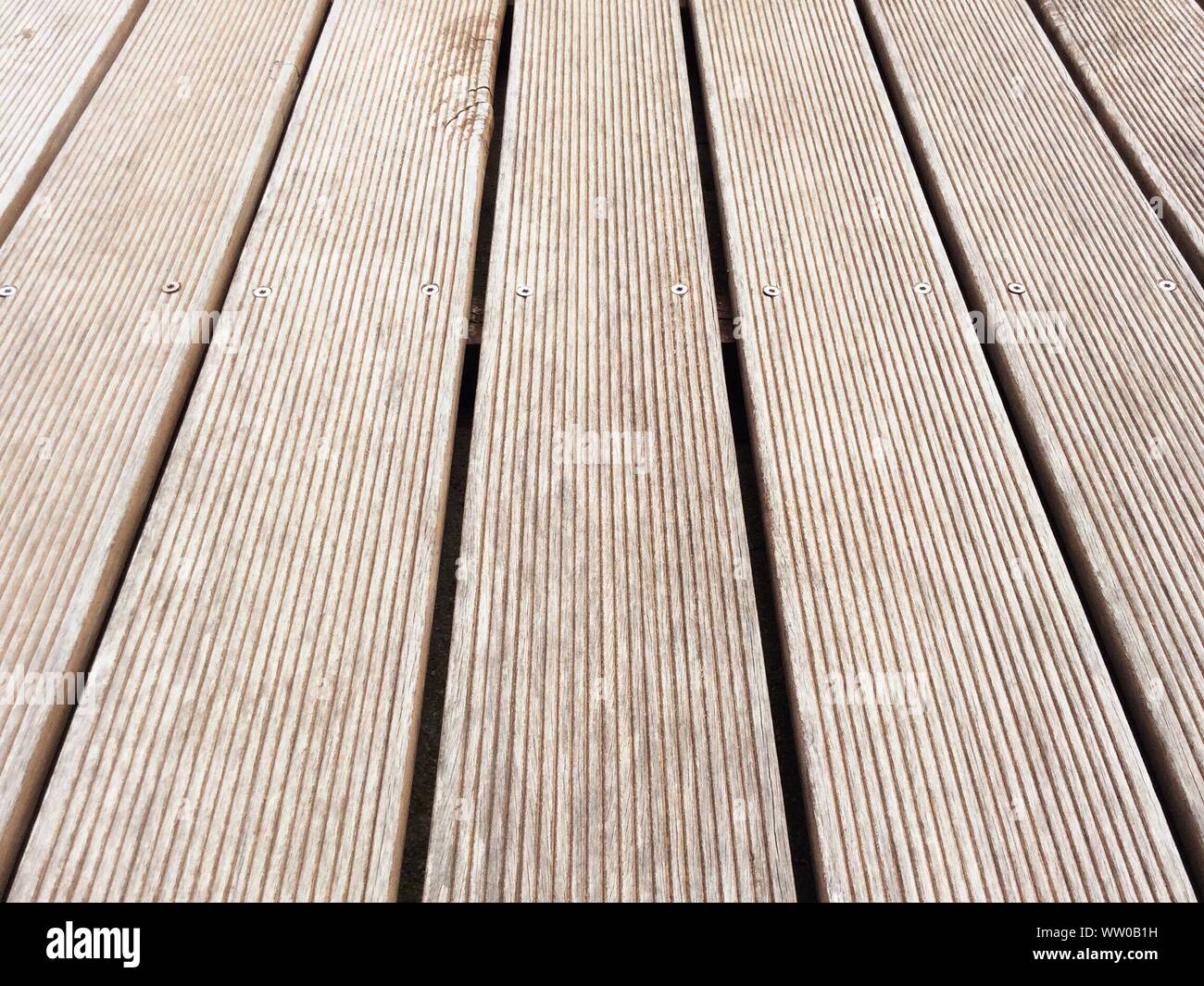 Straight panels hi-res stock photography and images - Alamy