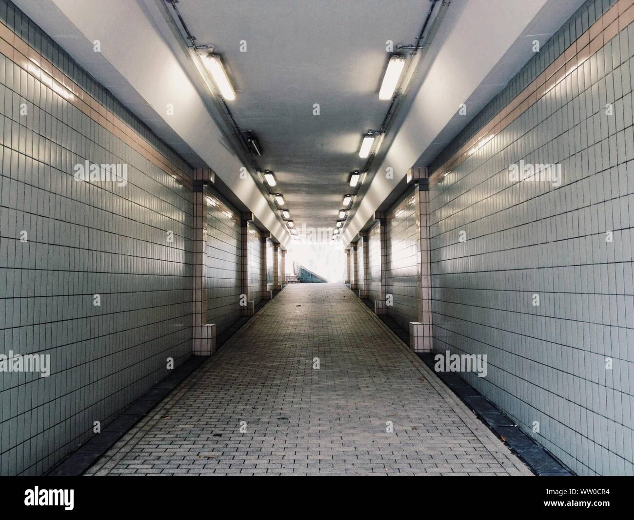 Underground tunnel walkway hi-res stock photography and images - Alamy