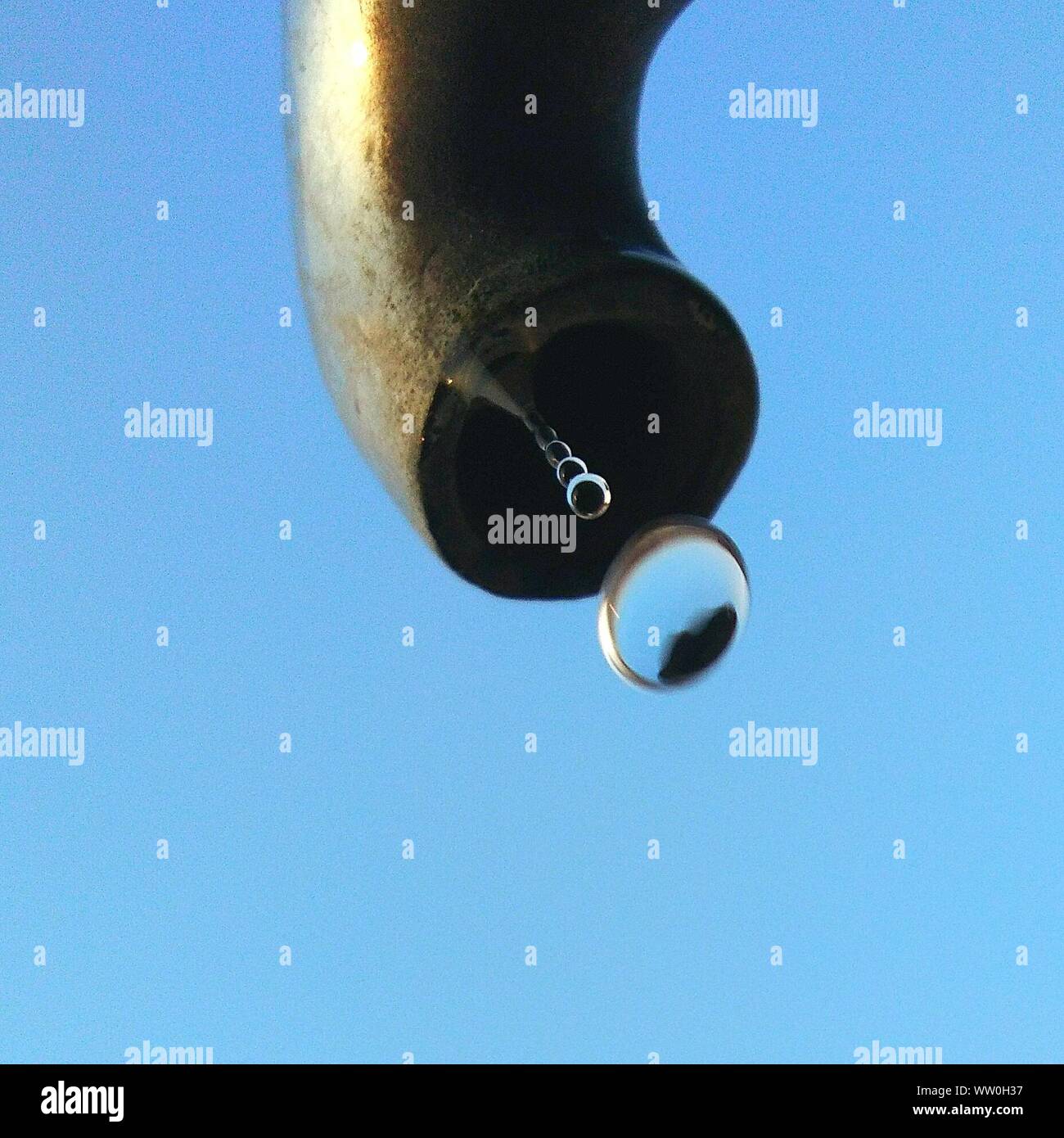 Water tap india hi-res stock photography and images - Alamy