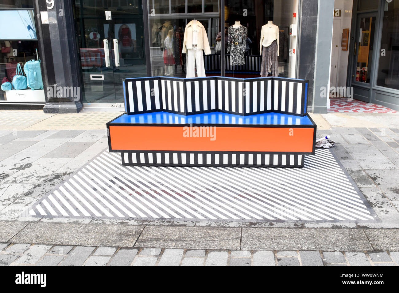 Corridor seat bench benches hi-res stock photography and images - Alamy