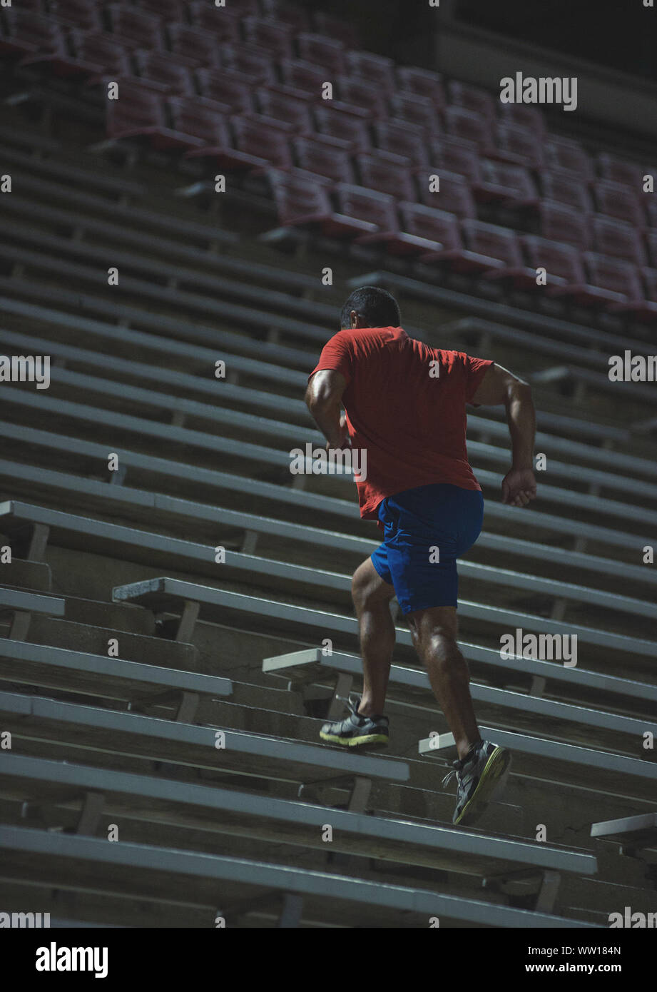 Moving training hi-res stock photography and images - Alamy